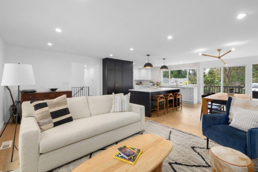 Spacious Kitchen with 3-tone Color Palette - NIBIO | The Dutch Designer