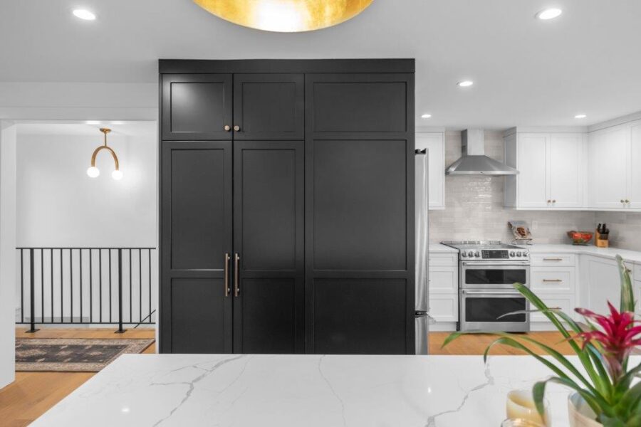 Spacious Kitchen with 3-tone Color Palette - NIBIO | The Dutch Designer